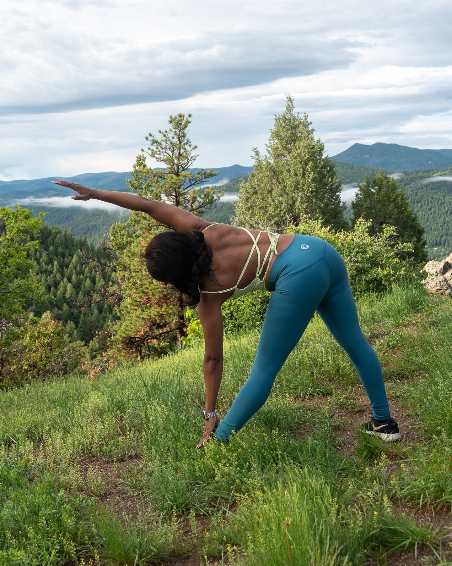 Sendyloo Crop – Soul Fire Apparel Co